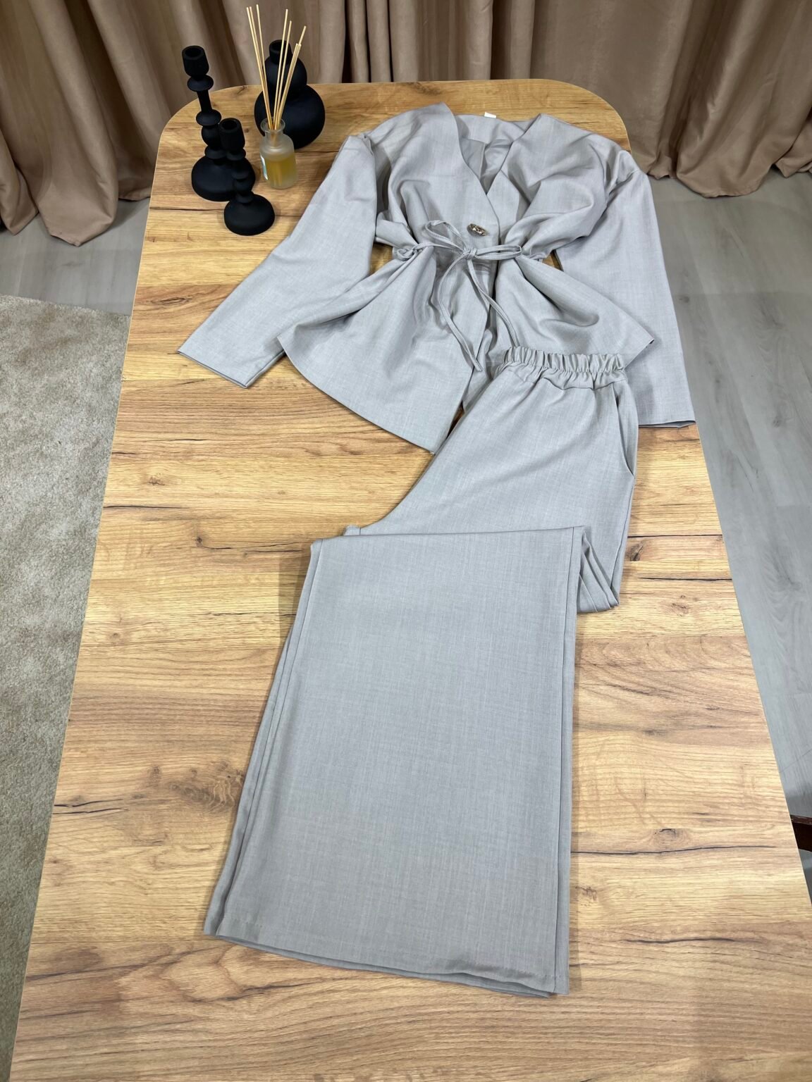 SET ELEGANT ME XHAKETE &PANTALLONA TE GJERA – Albania Clothing Club