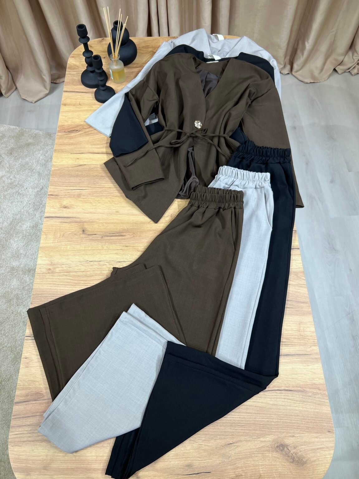 SET ELEGANT ME XHAKETE &PANTALLONA TE GJERA – Albania Clothing Club