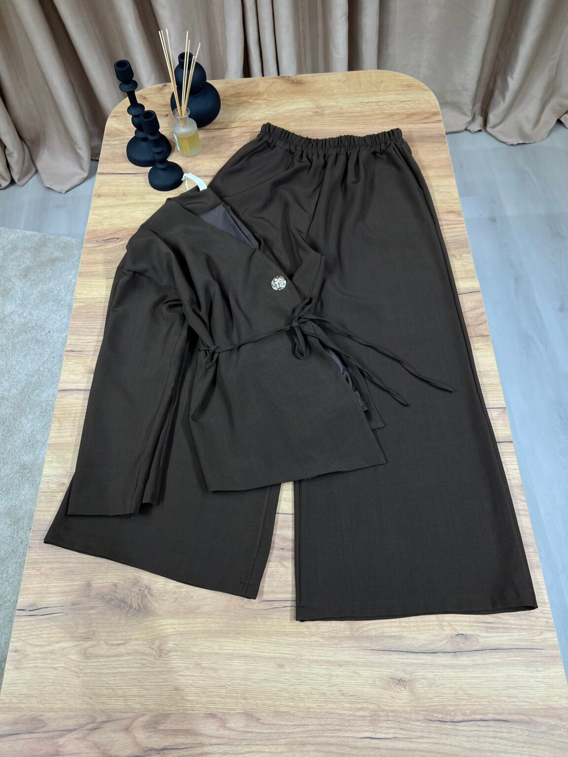 SET ELEGANT ME XHAKETE &PANTALLONA TE GJERA – Albania Clothing Club